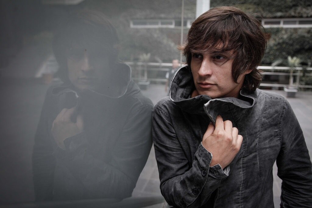 Conoce la moda Italiana de Paul Rizk que porta Siddhartha | Freim TV