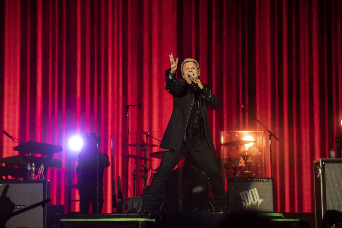 Billy Idol hace retumbar el Palacio de los Deporte | Freim TV