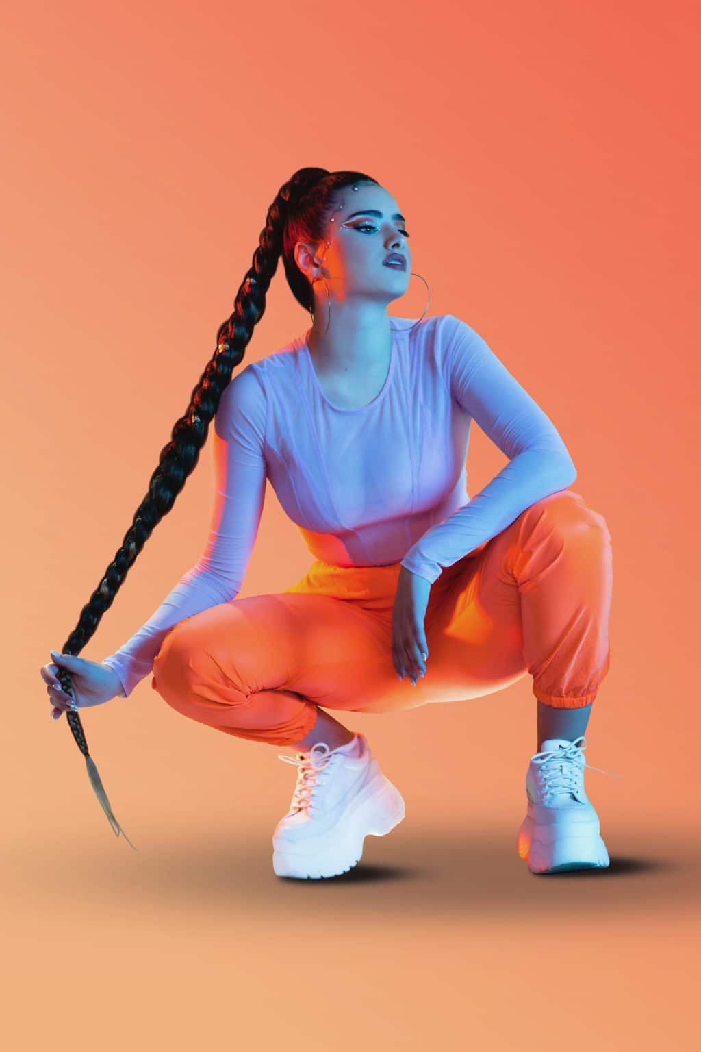 Descubre a Aiona Santana con “La Santa” | Freim TV